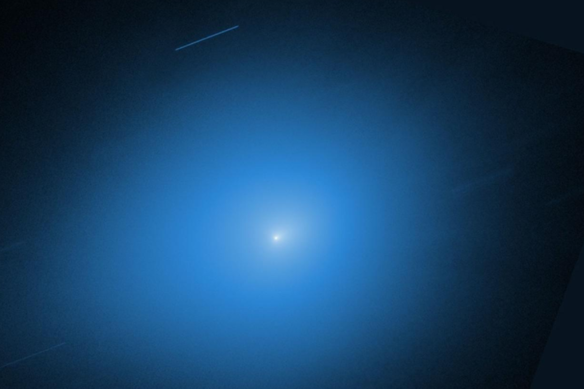 Interstellar Comet 3I/ATLAS Approaches Earth for Rare Viewing ...